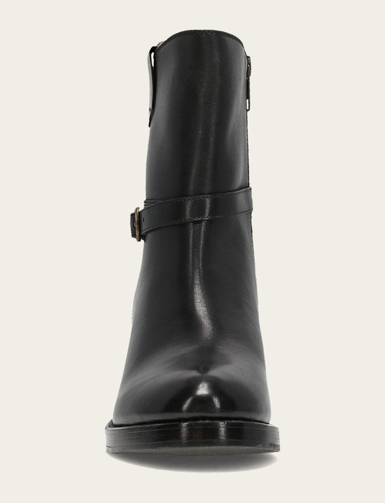Women's Black Rylee Belted Inside Zip Boot | The Frye Company